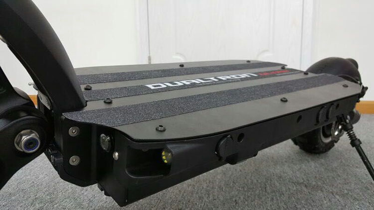 Dualtron Ultra V2 - MadCharge